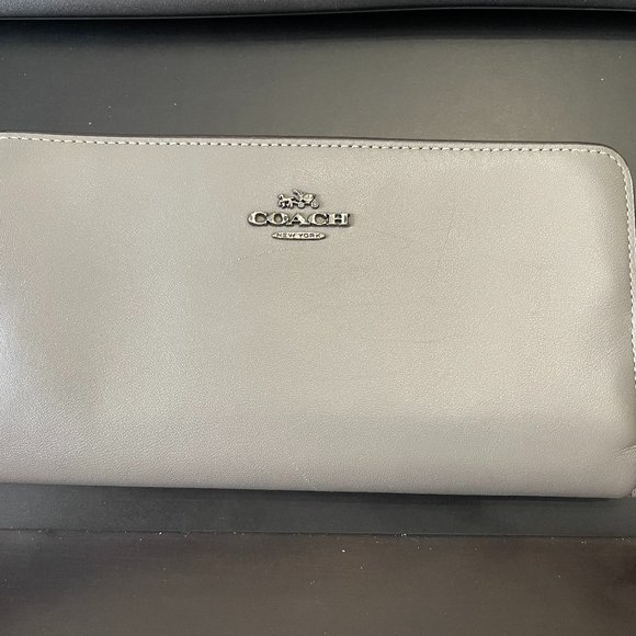 Coach | Bags | Coach Bifold Wallet With Snap Gray With Pewter Hardware ...